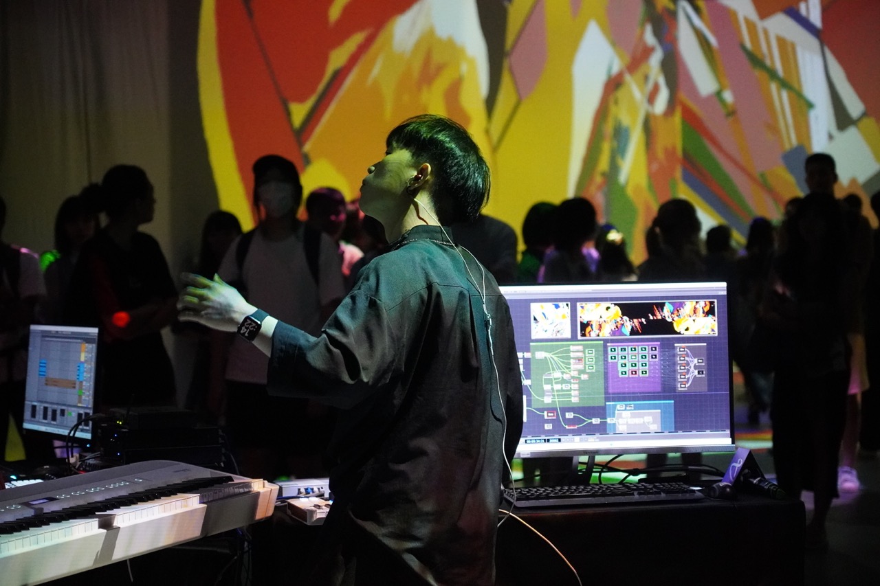 Lyoko Wong | Generative Artist